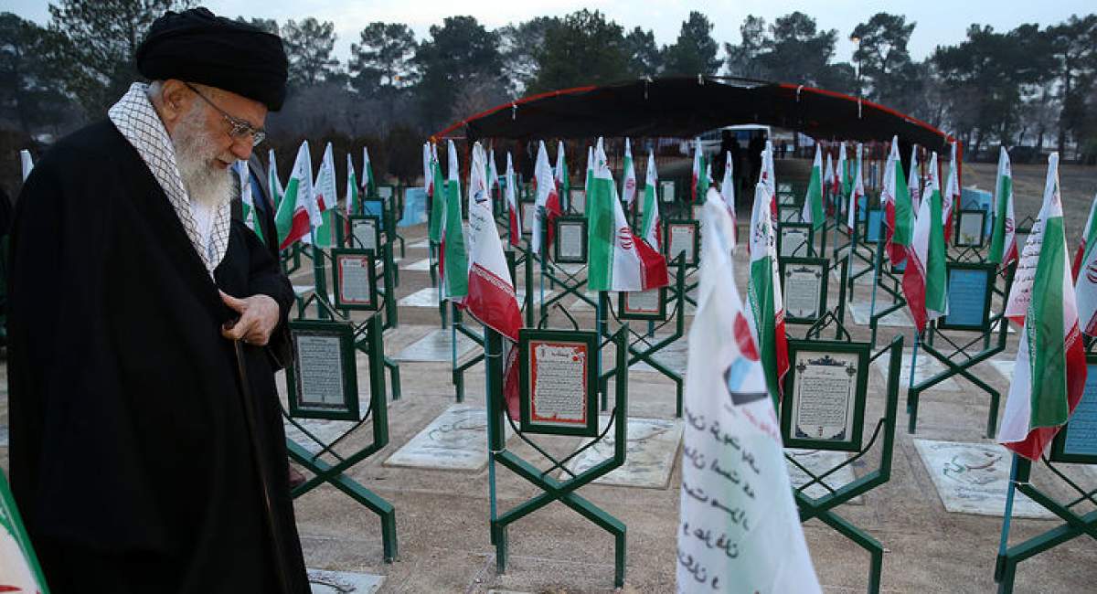 پیام رهبر انقلاب به مناسبت هفته دفاع مقدس یاد گرامی شهیدان ضامن سلامت